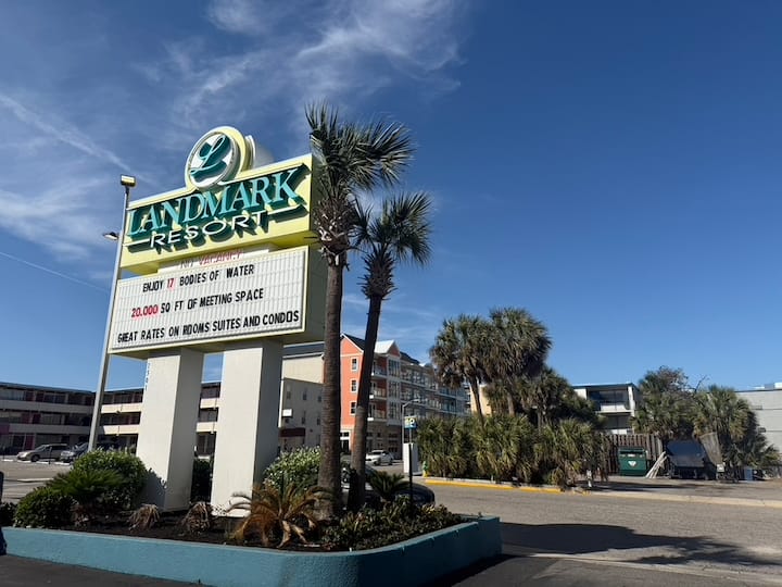 Suite At Oceanfront Landmark Resort W/ Pools - Myrtle Beach, SC