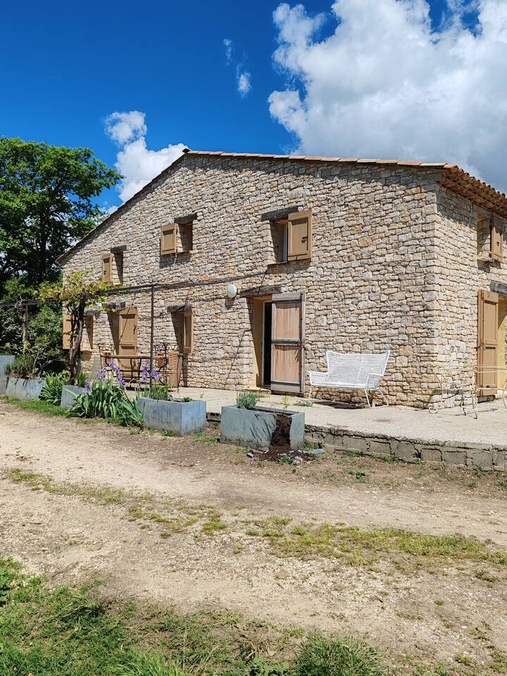Propriété Avec Vue - Rustrel