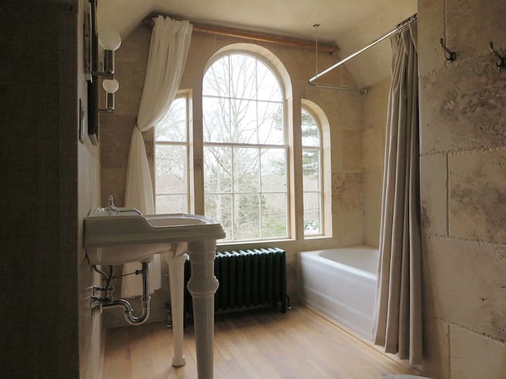 Tranquil Room At Eileen Of Mystic - Mystic, CT