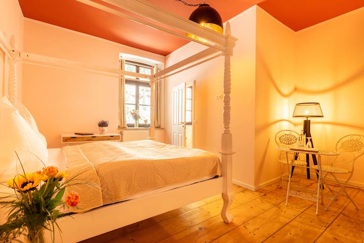 Ruhiges & Romantisches Remisezimmer Am Schloss - Bad Breisig
