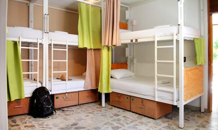 Dormitorio De 8 Camas - Santa Marta