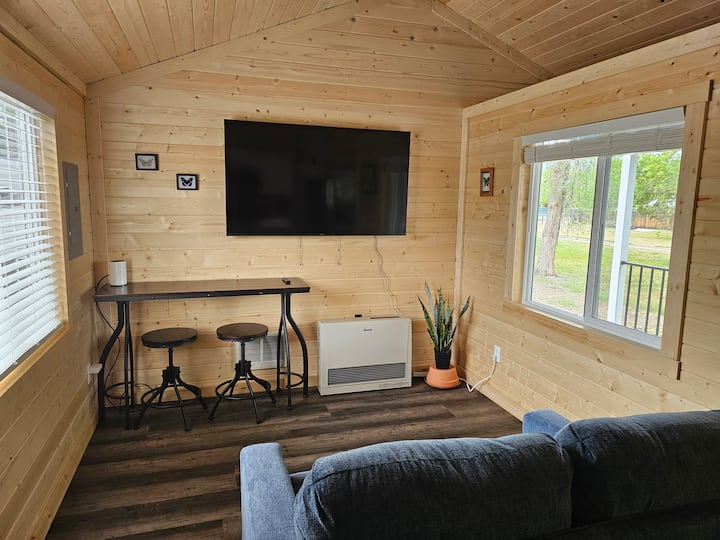 Little Blue Guesthouse - Hamilton, MT