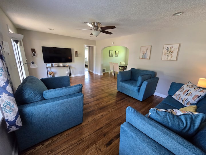 3br Near Arrowhead Stadium | Groups Welcome - Independence, MO