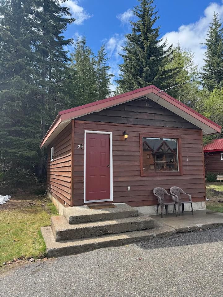Cabin 25 - Rossland