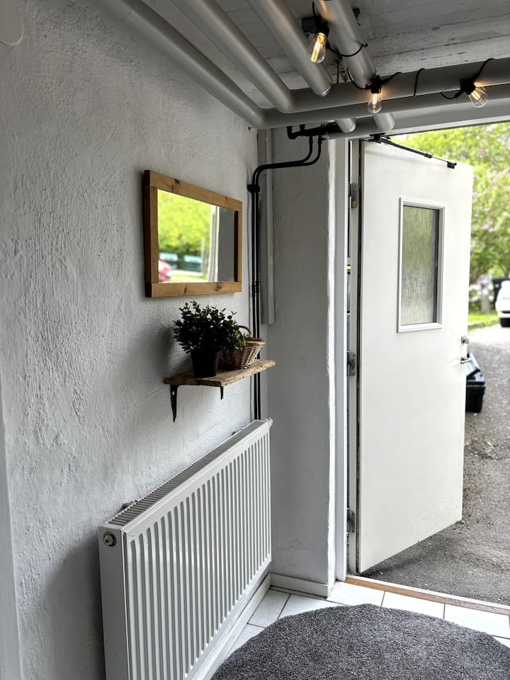 Charmig Lägenhet Med Industridesign Nära Centrum - Växjö