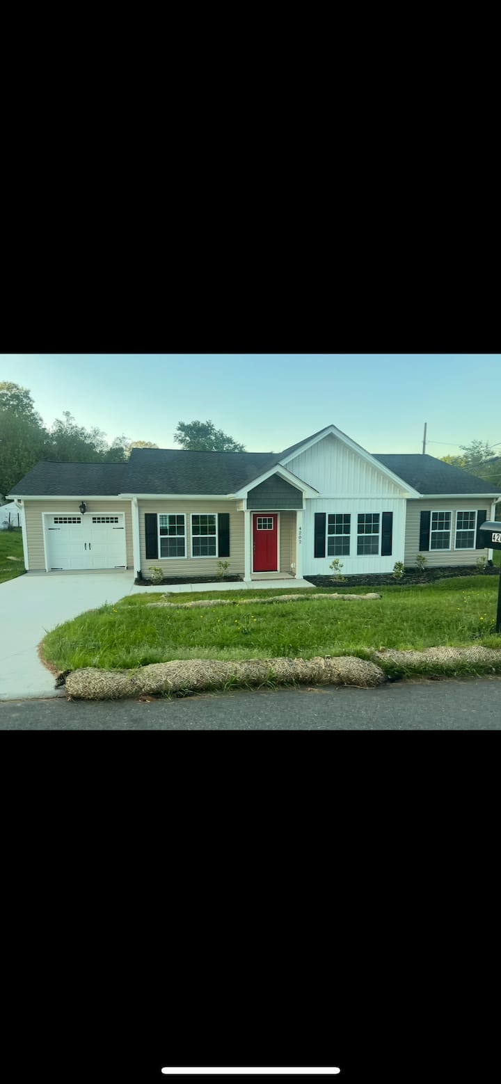 Hidden Gem In Winston-salem Nc - Winston-Salem, NC