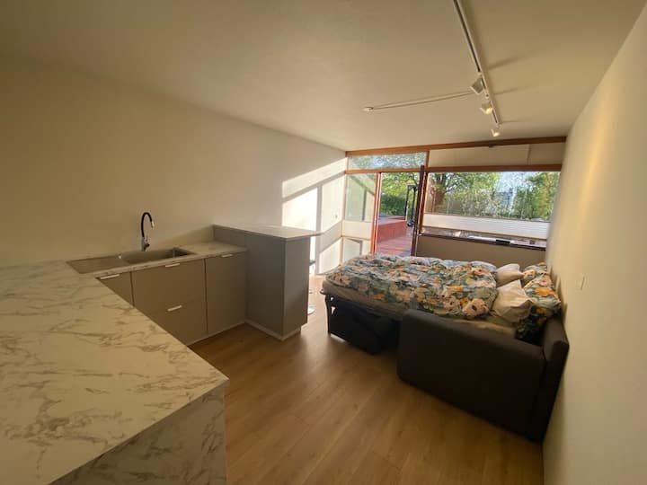 Cozy Apartment Newly Renovated - 雷克雅維克