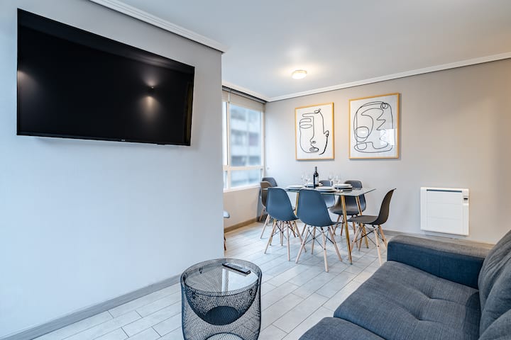 Spacious 3br W/ Terrace In Historic City Center - Santiago