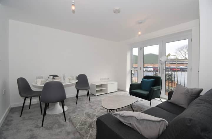 Luxury 2 Bedroom Apartment - Royal Leamington Spa