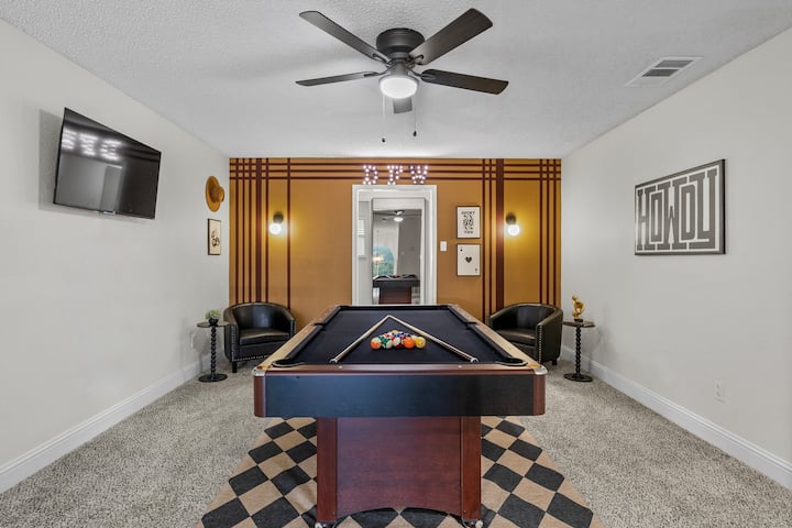 The Luxe Longhorn - Grapevine