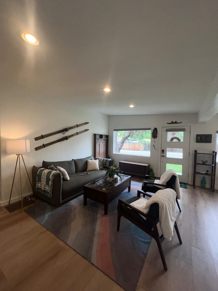 Mid-century Bungalow - Boise