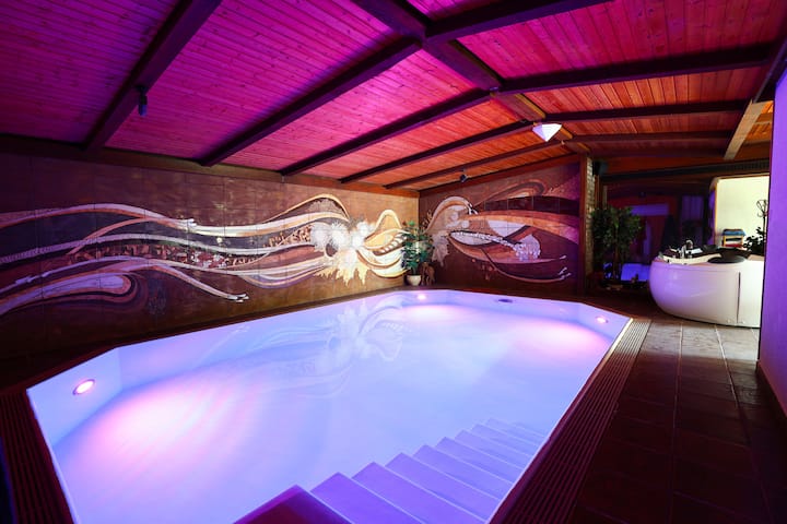 Ferienhaus Mit Pool In Der Eifel - Adenau