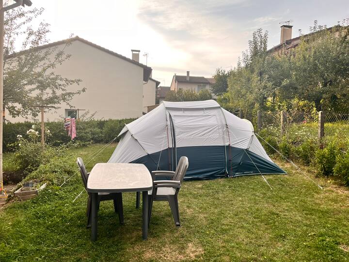 Tente De Luxe, Dans Une Maison. - Aurillac