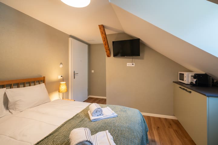 Betweenlakes Studio 2nd Floor - Interlaken