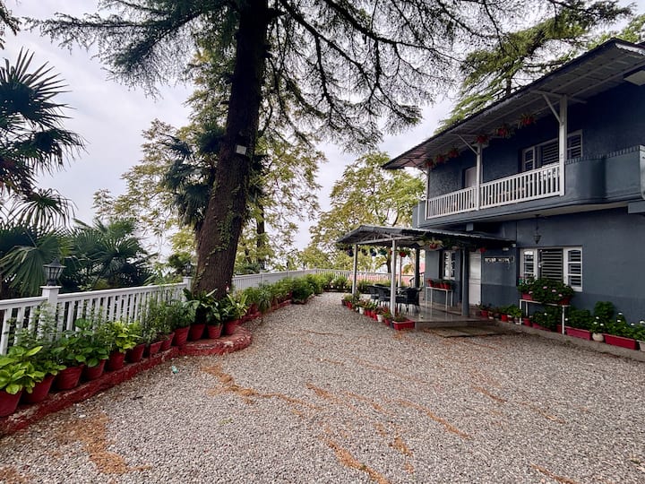 Writers Chalet@ Mussoorie- Superior 3bhk Ff - Mussoorie