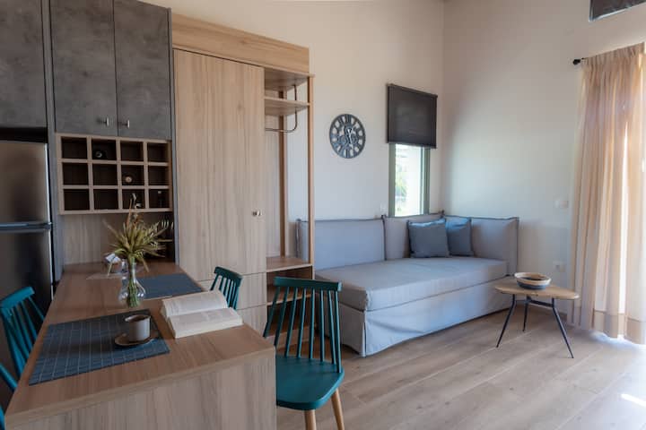 Sea | Minimal & Accessible Stay - Лесбос