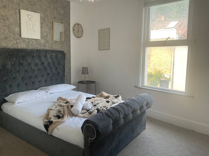 Cosy City Centre House For Work And Comfort - Chatham
