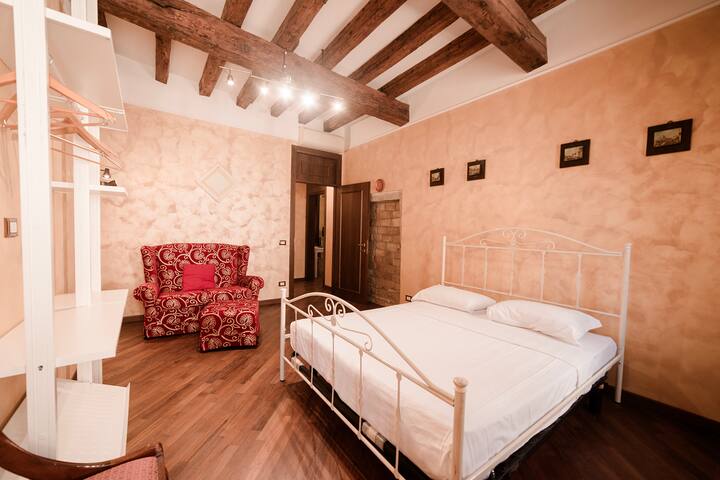 Rosso Veneziano Apartment - Venecia