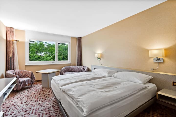 Double Room In Self-check-in Hotel In Fribourg - Fribourg
