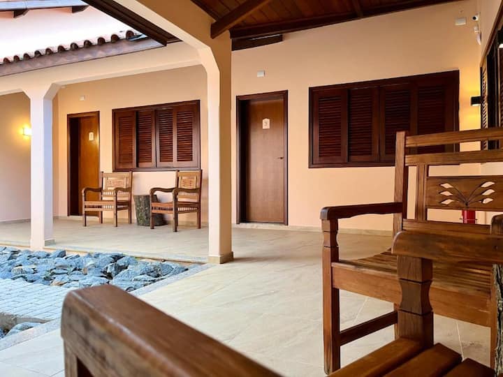 Quarto Aconchegante Na Pousada - Cruzeiro