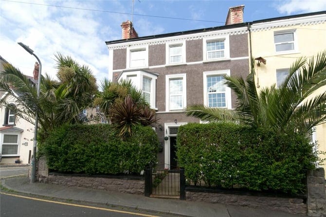 Vale house Family Home in Central Llandudno - Houses for Rent in Conwy ...