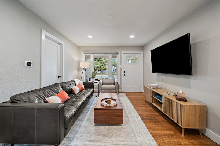 Modern Arvada House Near Red Rocks & Denver - Arvada, CO