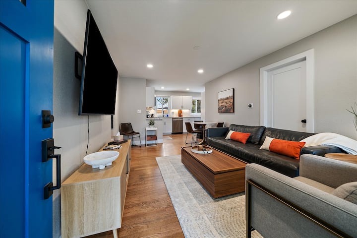 Modern Arvada House Near Red Rocks & Denver - Arvada, CO