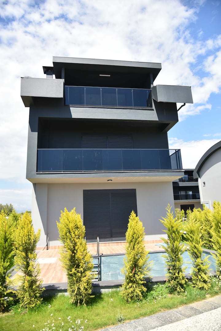 Side De Deniz Manzaralı Villa - Manavgat