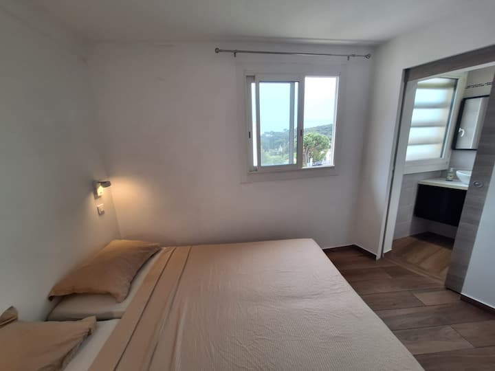 Chambre Twin Avec Salle De Bain. - Cannes