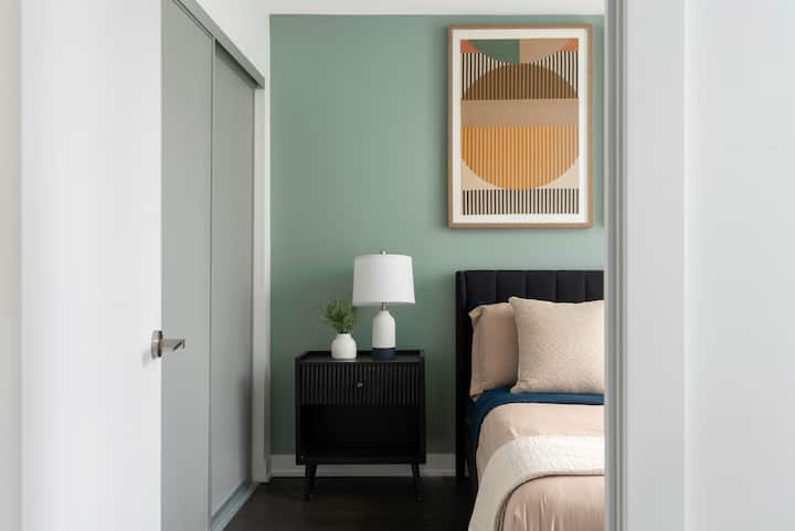 Downtown Condo For 6 - Niagara-on-the-Lake
