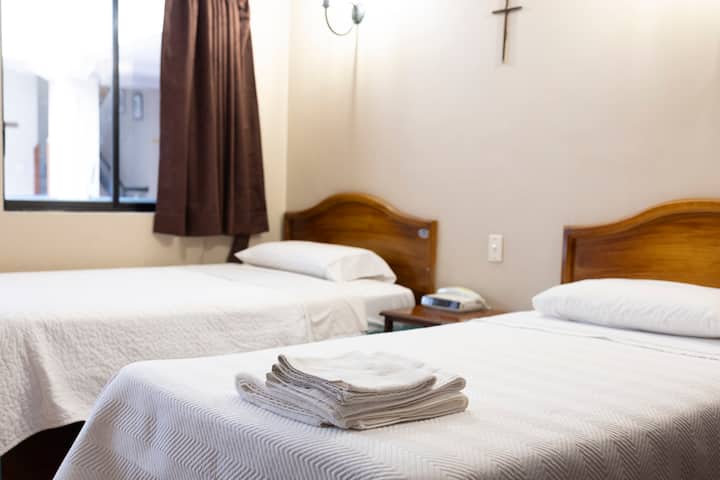 Habitación En Centro Histórico Cuenca, Segura - Cuenca