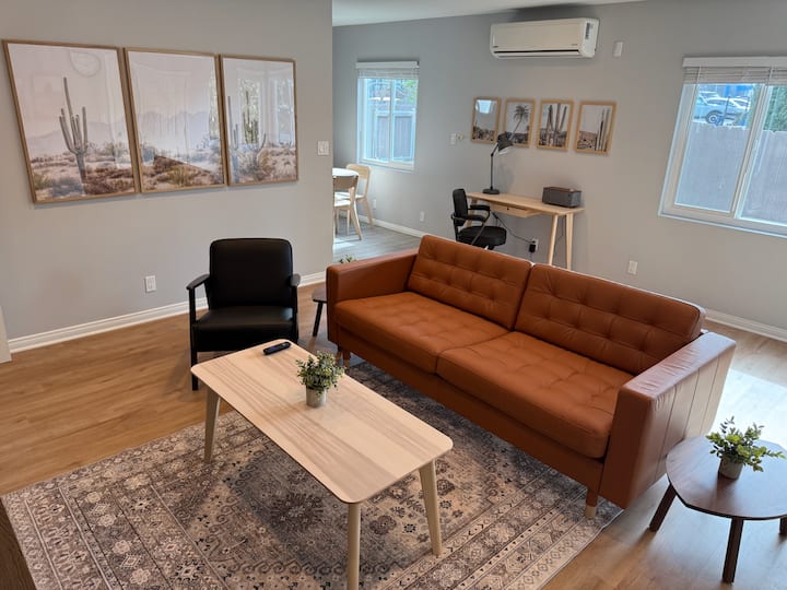 Sherman Oaks Near Ventura 2+1 W/ Laundry + 4 Beds - Los Angeles, CA