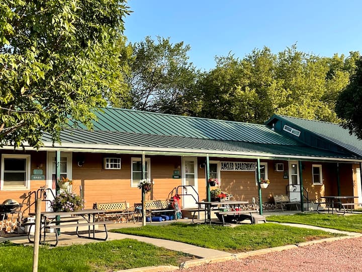Perch Cabin - Yankton, SD