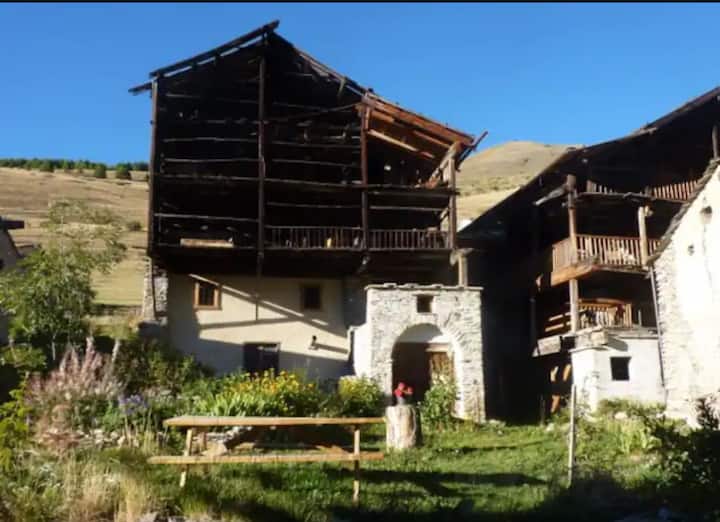 "La Fuste" Pierre-grosse - Saint-Véran