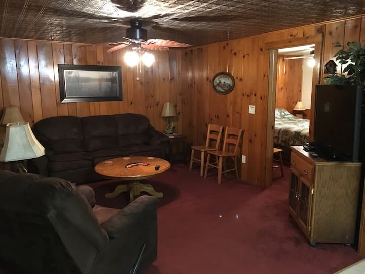 Northern Cabin - Yankton, SD