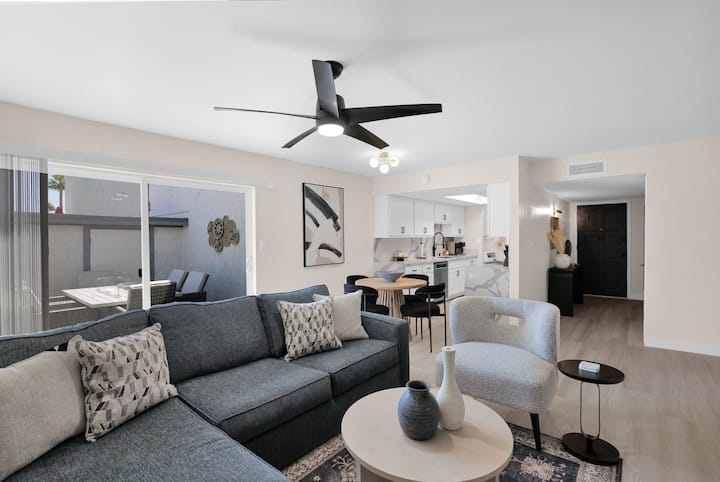 Elegant Condo One Mile From Old Town. - Paradise Valley, AZ