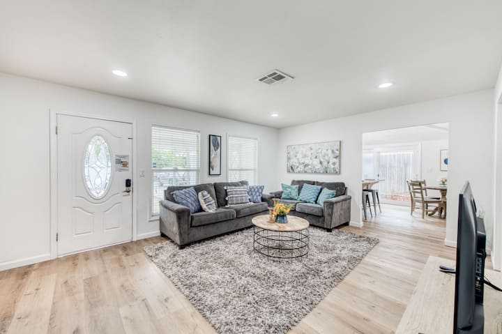Stylish&comfort 3br Fresno House - Fresno, CA