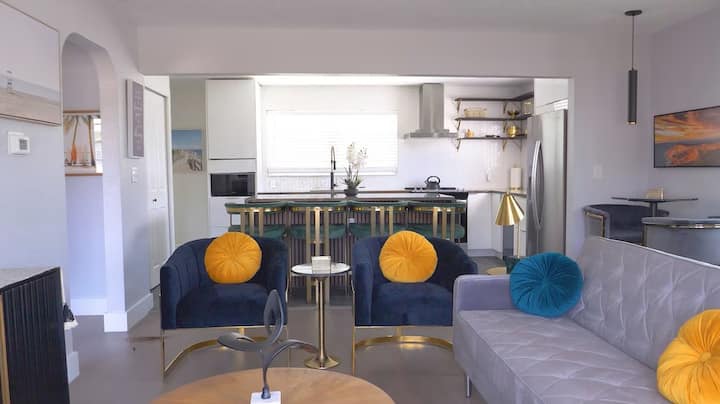 Chic Boutique Hotel "The Bella" Unit 3 By Evrh - Daytona Beach, FL