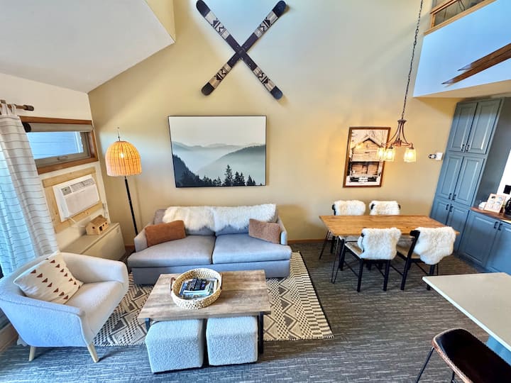 Moose Mtn Retreat | Ski-in/out | Pool & Hot Tub - Lutsen, MN