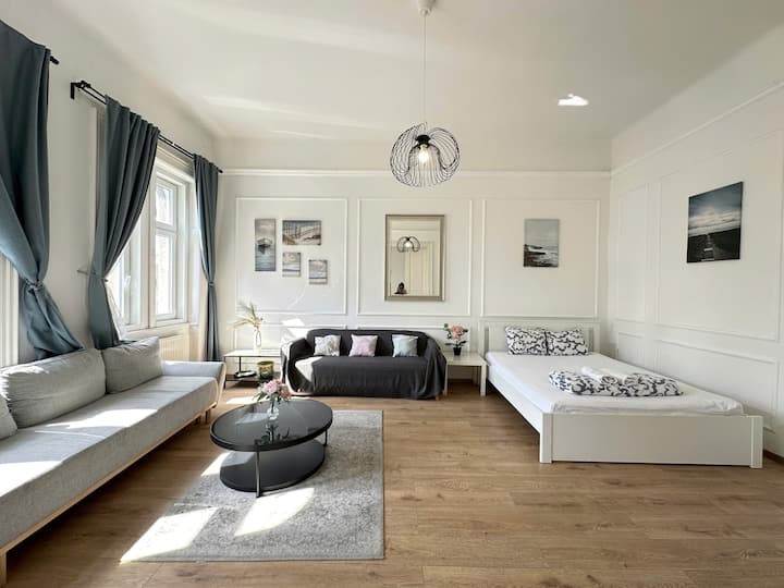 Family Room - Near New York Cafe - Budapest