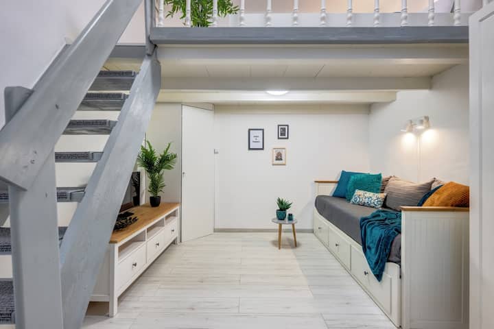 Dancilak - Free Parking Indoor - Budapest