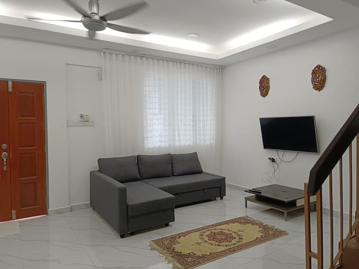 Selayang Indah Muslim Homestay - Kota Damansara