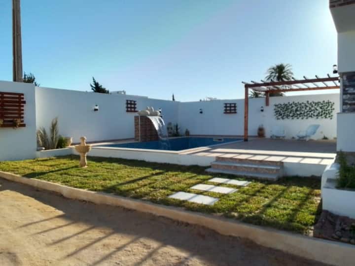 Villa Spacieuse Avec Piscine - Djerba
