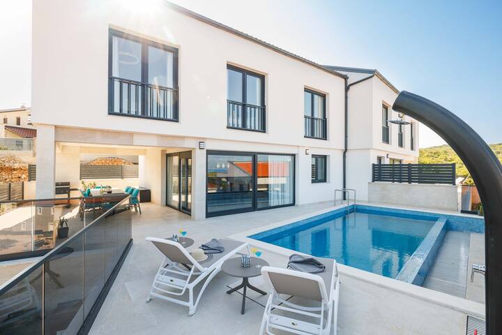 Villa Sunset I With Private Pool And Seaview - Vrbnik