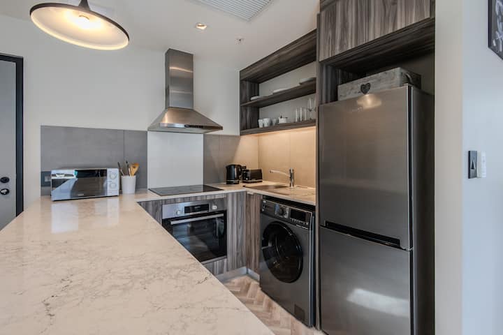 9th Floor Oasis At Foreshore Place - Camps Bay