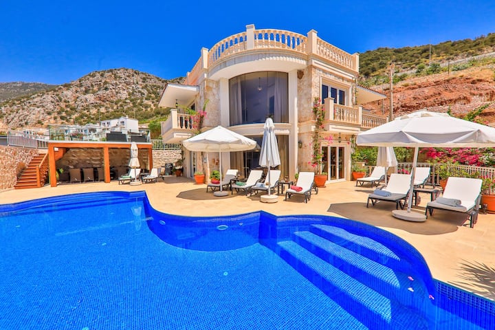 Luxurious 6 Bedroom Villa With Gym And Games Room - Kalkan