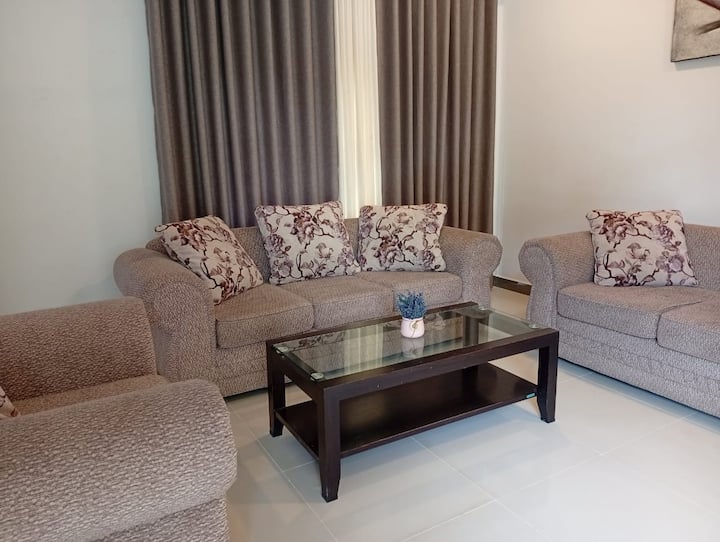 Eagles' Hideout : Newly Built Private Villa - Kandy