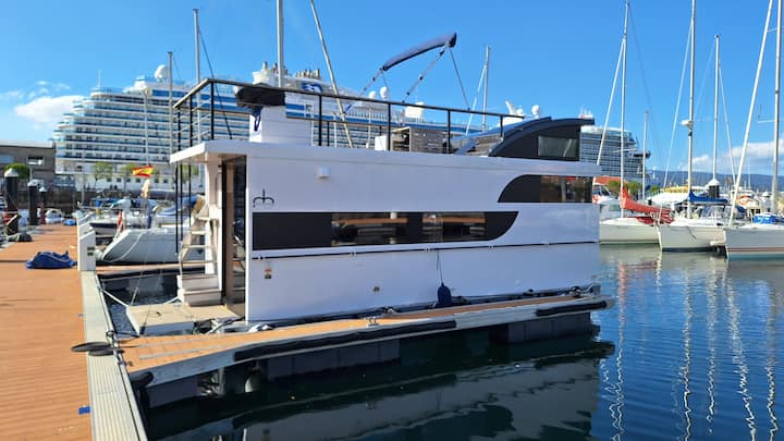 Duerme En Un Barco-casa En La Ría De Vigo - Vigo