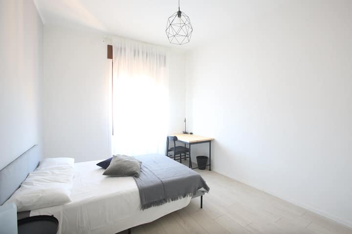 Single Room Via Soli Modena (B7-3) - Modena