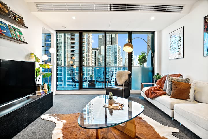 Chic Nyc Style 3br|balcony Views, Pool/gym+parking - Melbourne
